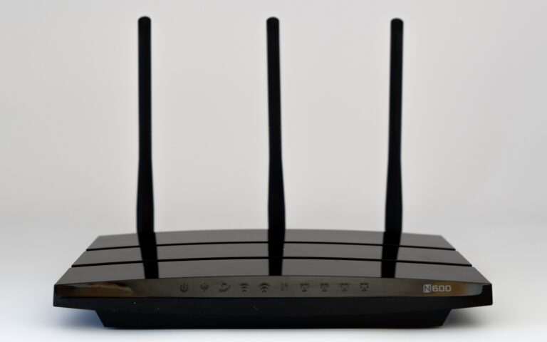 WirelessHold - Wi-Fi and wireless networking